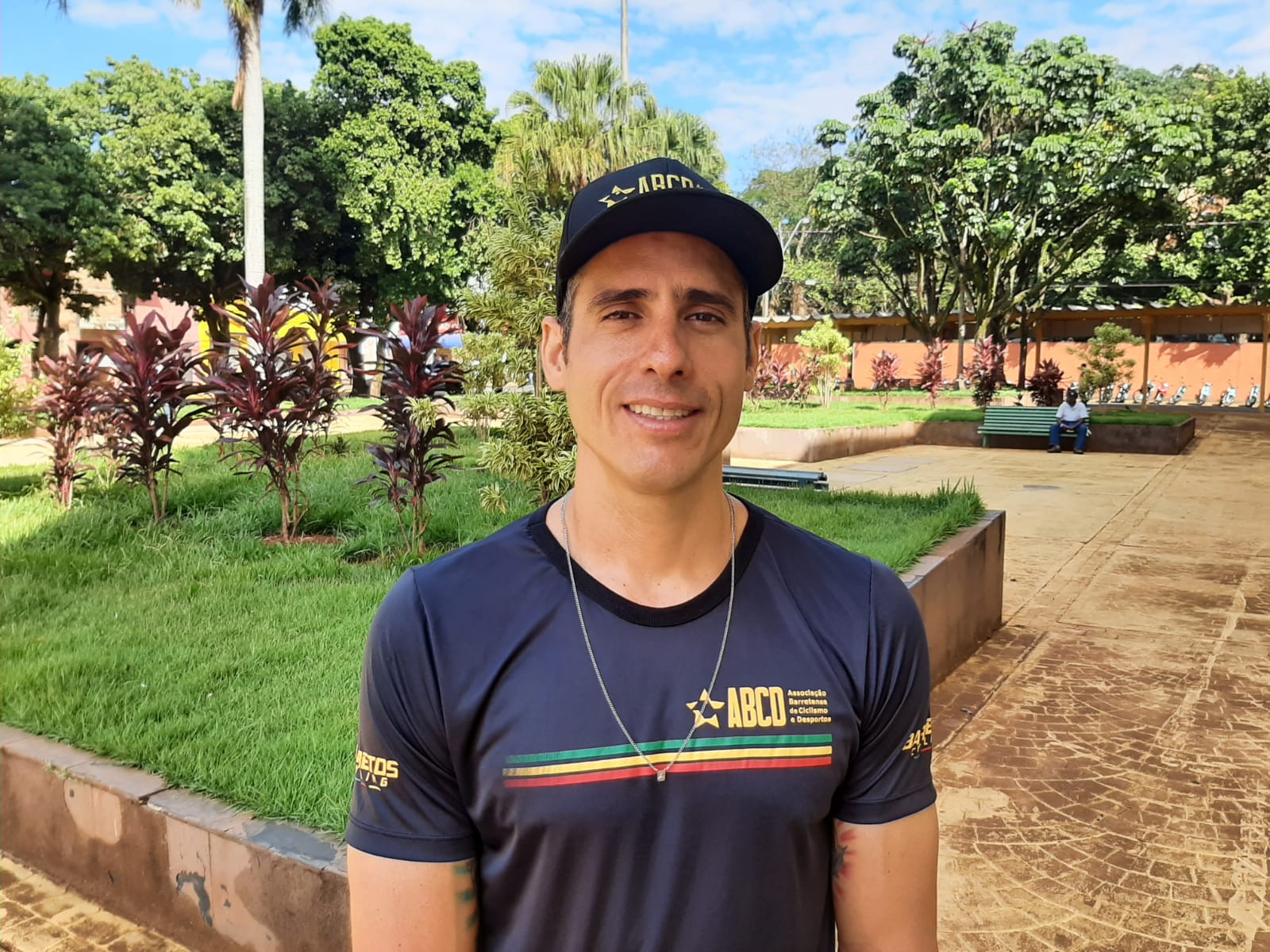 Ciclistas divulgam campanha Pedalando Contra a Fome - O Diário ...